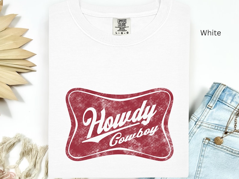 Howdy Cowboy T-shirt: Vintage Western Graphic Tee - Etsy