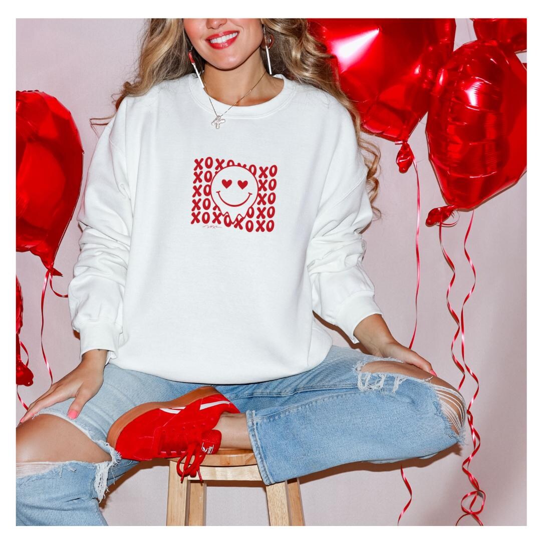 Womens Valentine White Sweatshirt XOXO Red Jumper Gift for Her Hearts ...