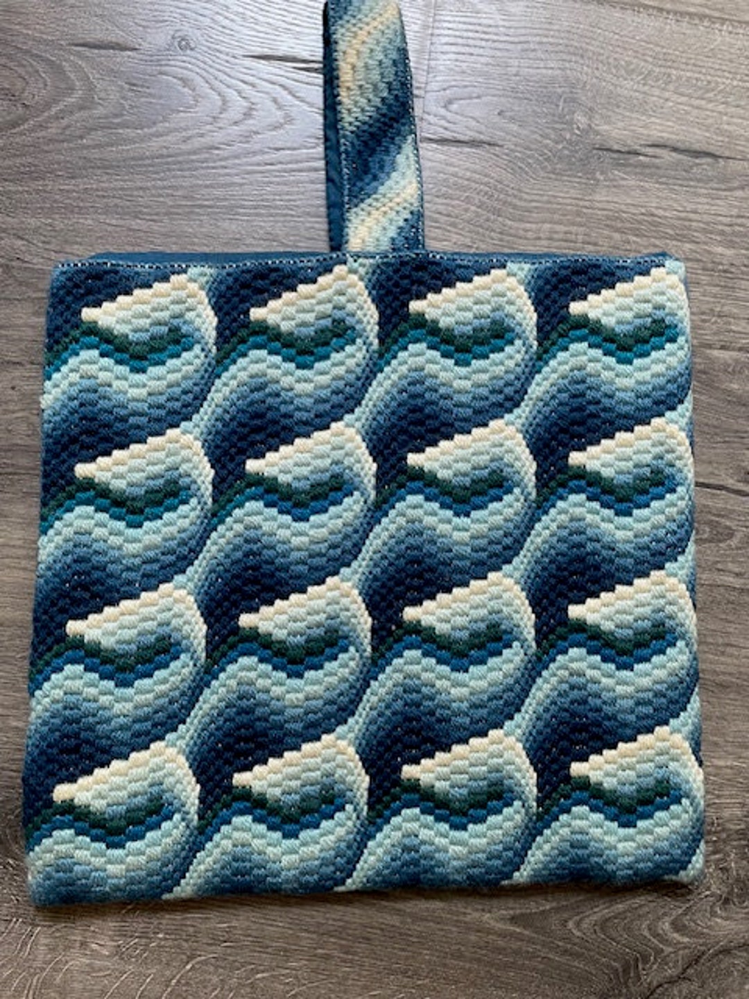 Handmade Bargello Pattern Pocket Purse in Blue and Cream With Handle ...
