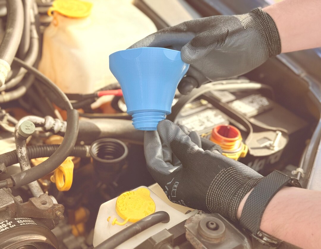 Subaru EJ | Compact Engine Oil Threaded Funnel | Internally Vented | 3D Printed | Item# SUB-02 ...