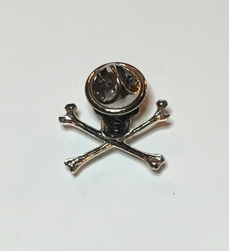 Gothic Silver Skull & Crossbones Lapel Pin - Etsy