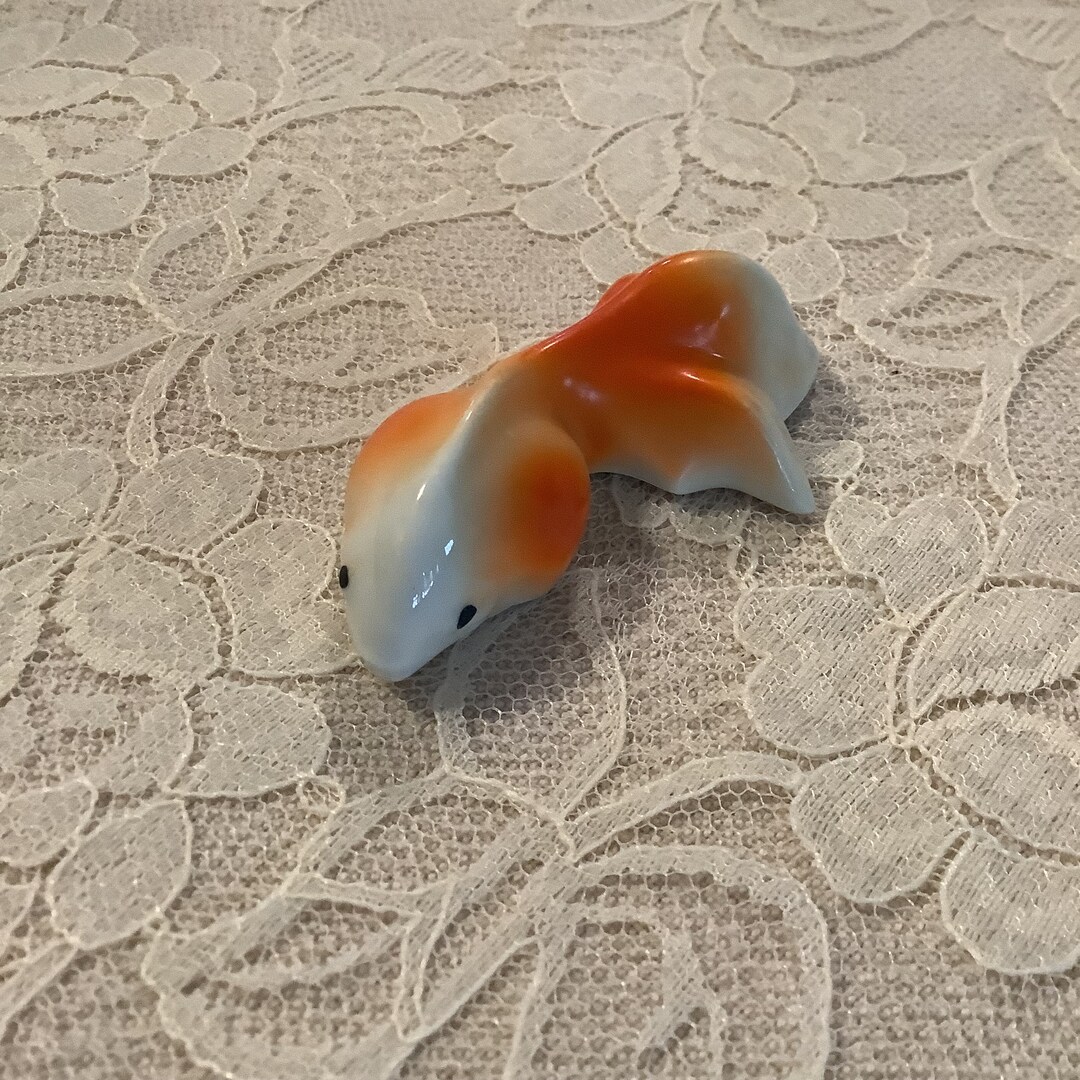 1 Vintage Small Orange White Ceramic Koi Goldfish Fantail Figurine 1x2 ...