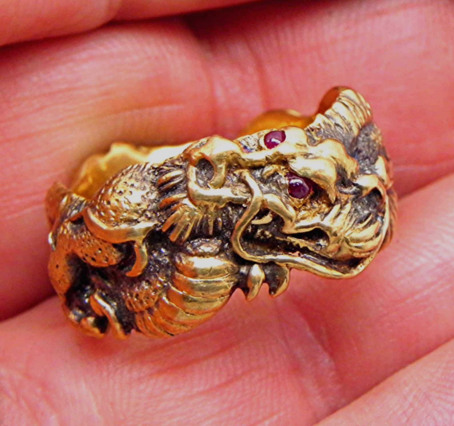 Custom 18K Gold Dragon Ring. Hand Carved in Sold 18K Yellow - Etsy