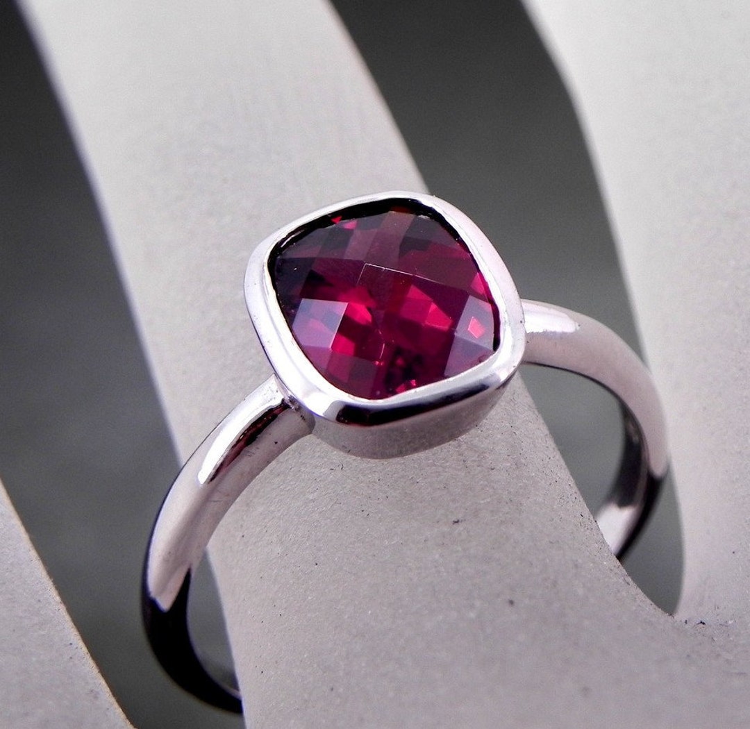 AAAA Natural Raspberry Red Rhodolite Garnet 10x8mm 3.24 Carats in 14K ...