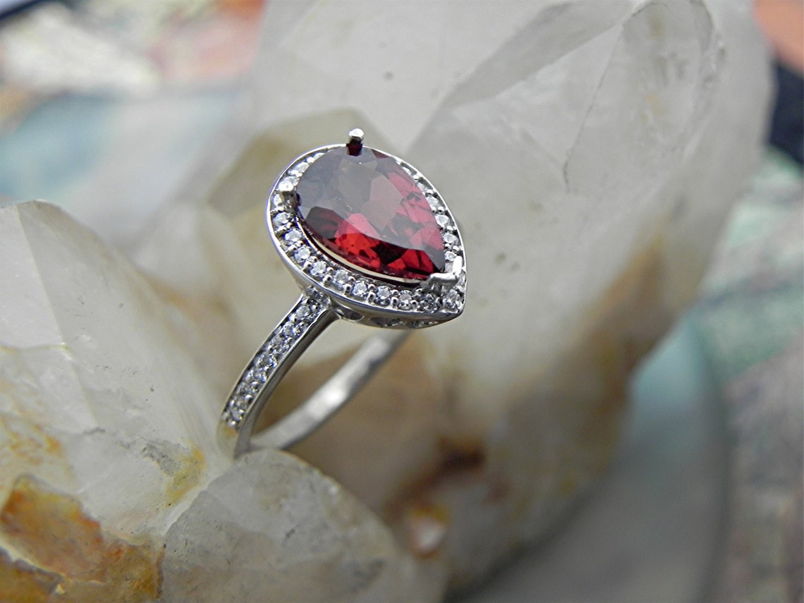 AAA Natural Pyrope Garnet Untreated Pear Shape 1.50 Carats in - Etsy