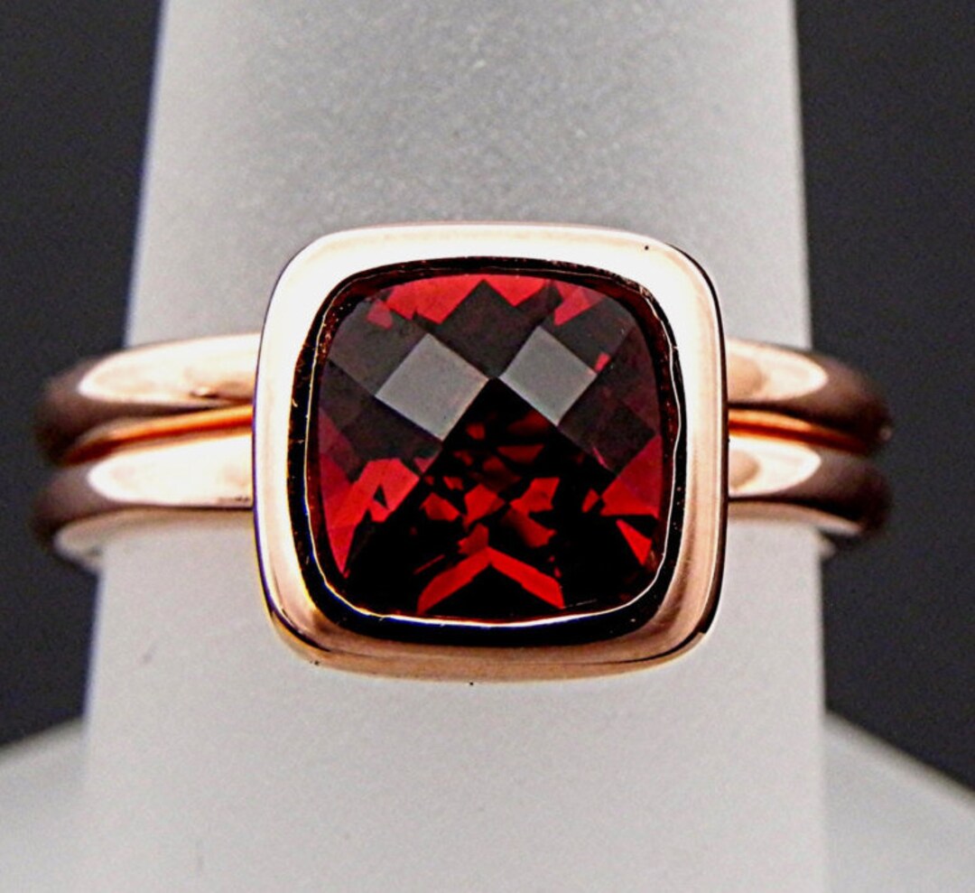 AAAA Natural Red Garnet Checkerboard Cushion Cut 7x7mm 1.92 Carats in a ...