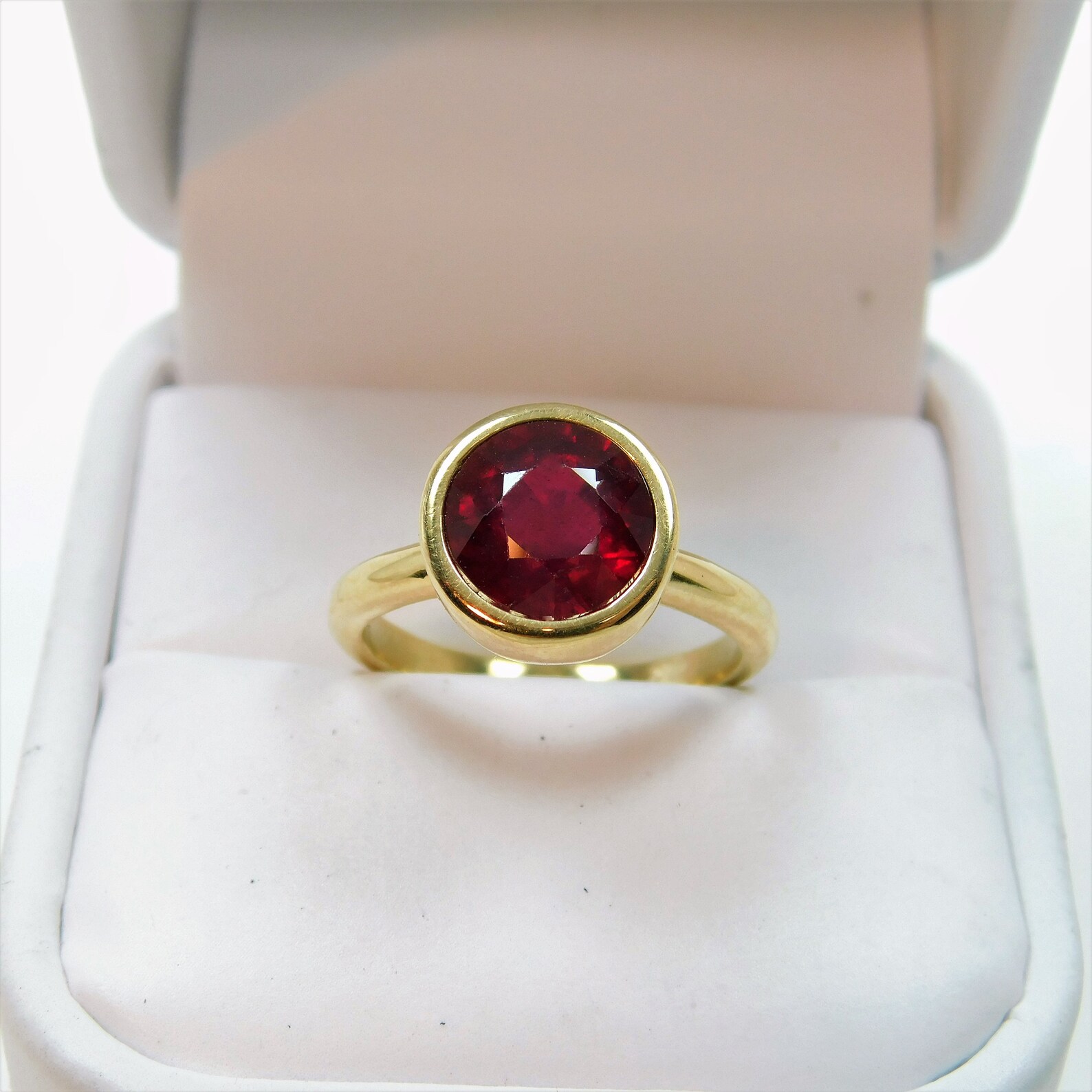 AAAA Glass-filled Ruby 4.16 Carats 9mm Round 14K Yellow Gold - Etsy