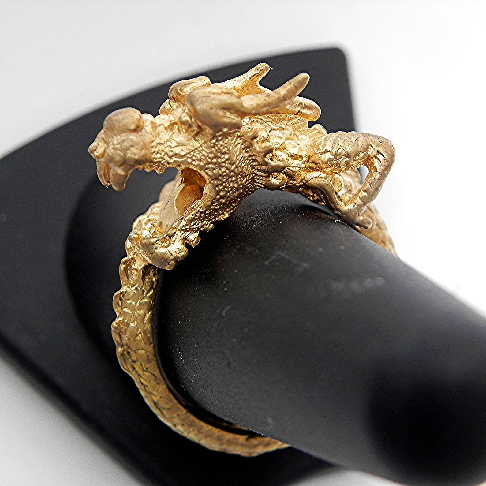 14K Gold Dragon Ring Hand Made. Highly Detailed 8.5 Grams - Etsy