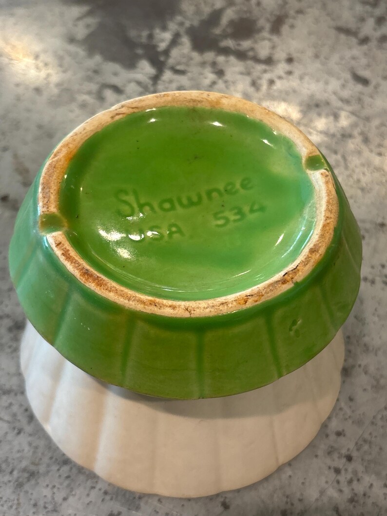 Shawnee Two Tone Flower Pot USA 534 - Etsy