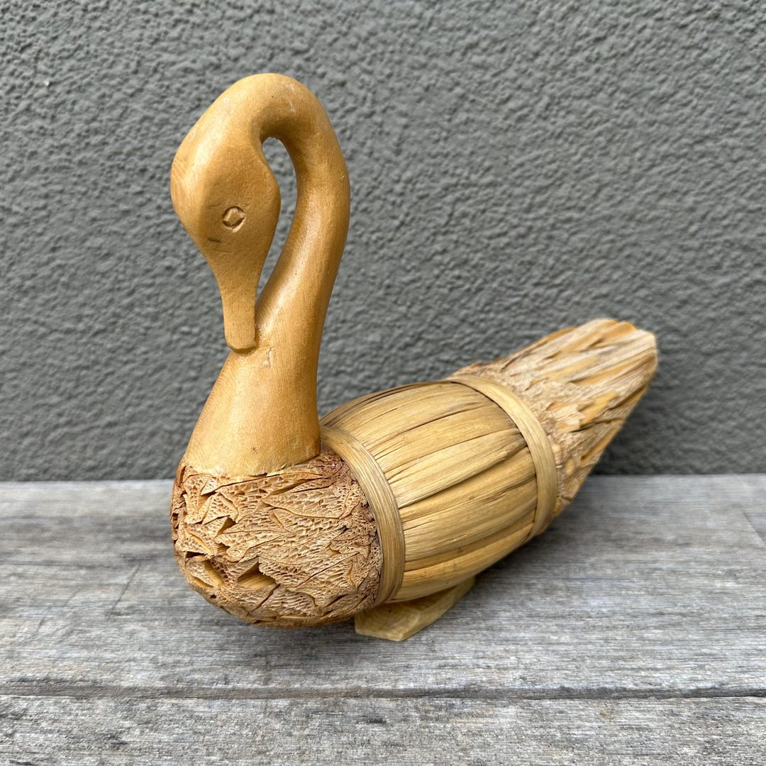 Vintage Handcrafted Folk-art Swan, Reed and Corn Husk With Wooden Head ...