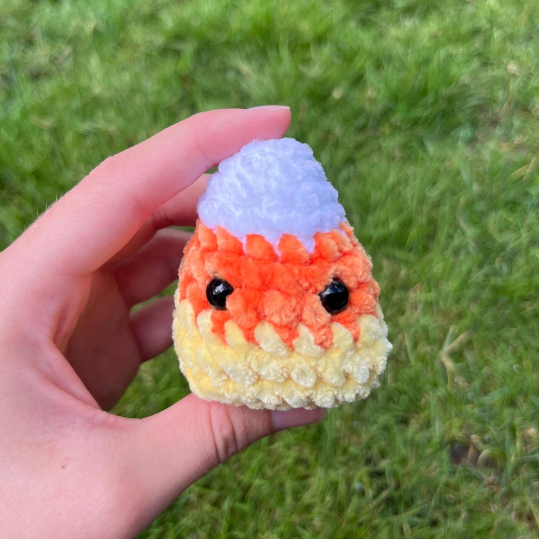 Small Crochet Candy Corn Plushie | Amigurumi Plushie, Candy Corn ...