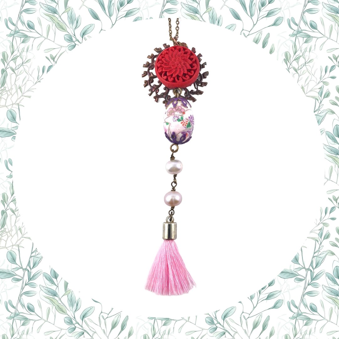 Vintage Flavour of the Orient Cinnabar Fan Pearl Bead Pink Tassel ...