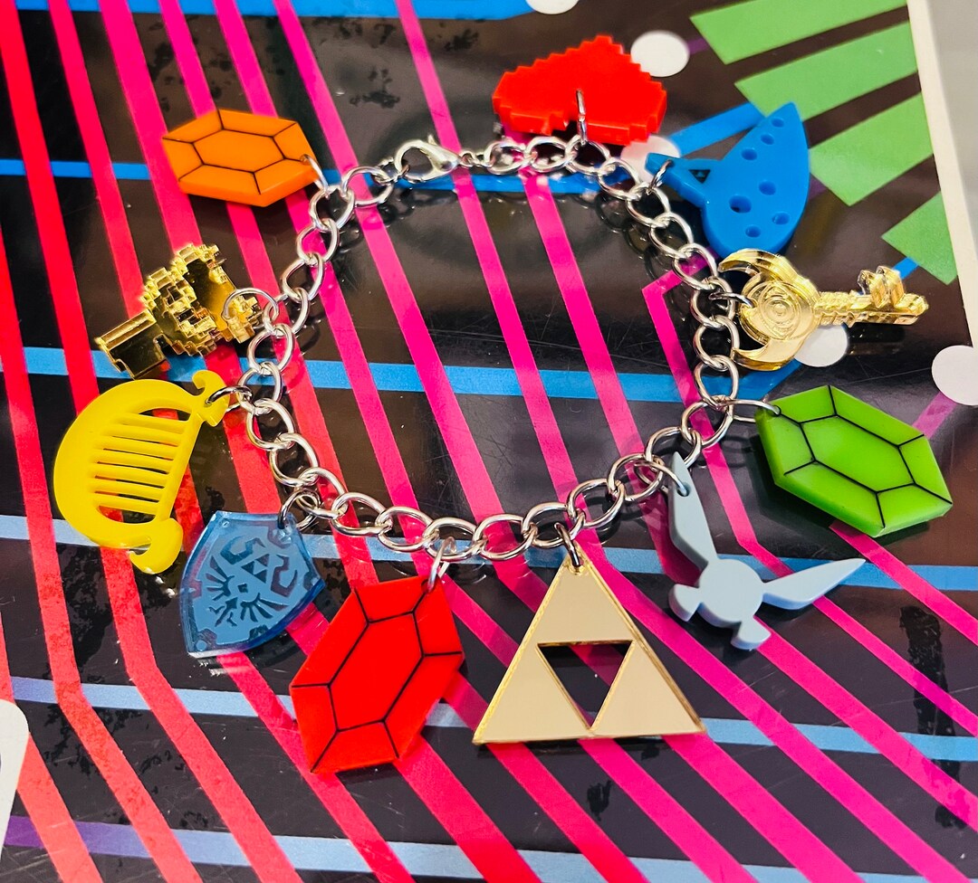 Legend of Zelda Hyrule Charm Bracelet - Etsy