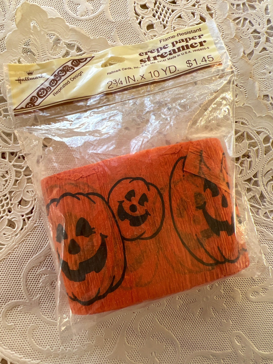 Vintage Hallmark Halloween Crepe Paper Streamers, Jack O' Lanterns, 30 ...