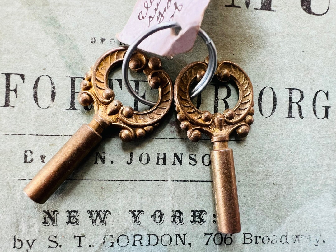 Vintage Electric Lamp Key, Ornate Barrel Style Brass, Steampunk Jewelry ...