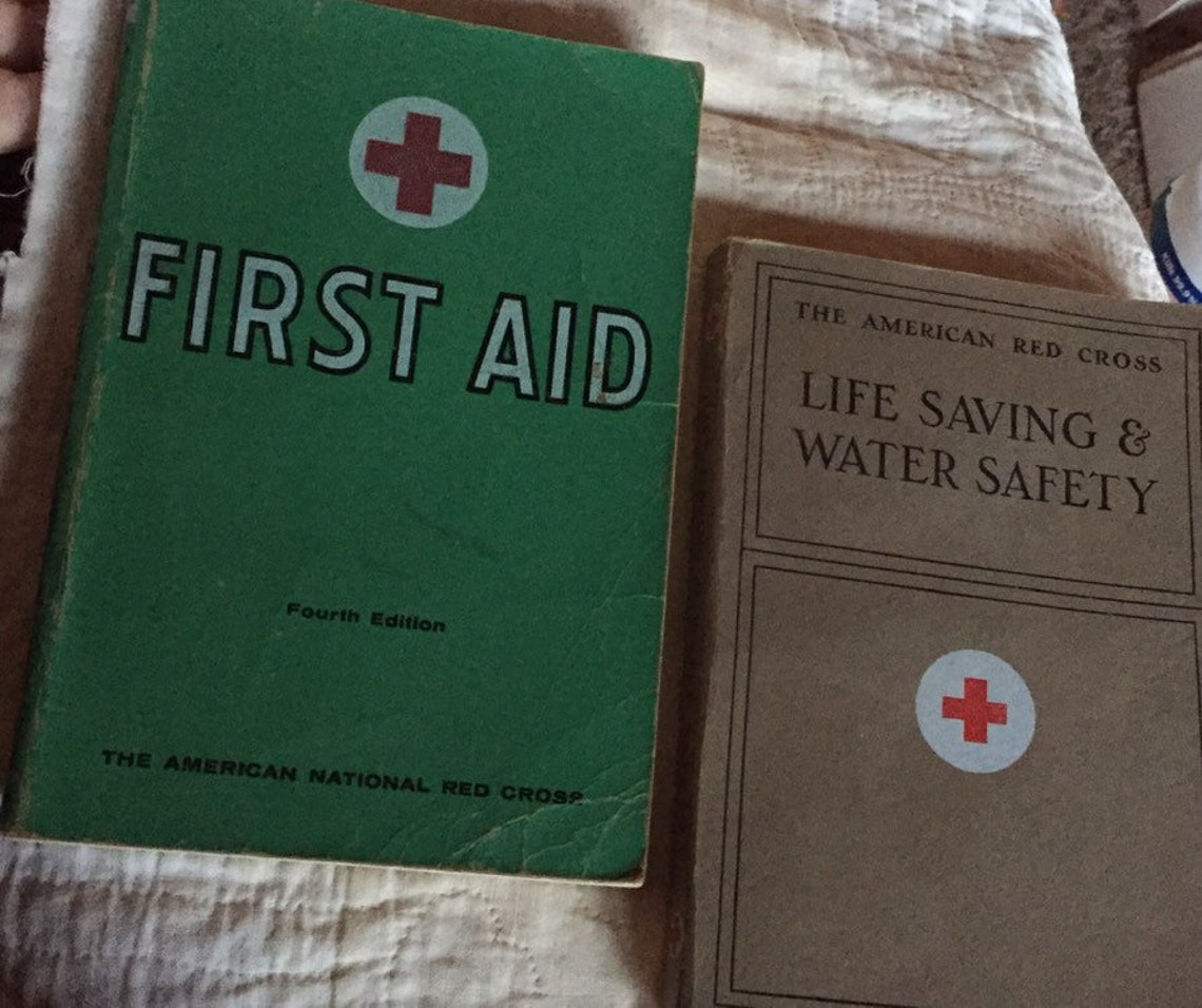 2 FIRST AID LIFESAVING Books Vintage 1950s Water Safety Red - Etsy
