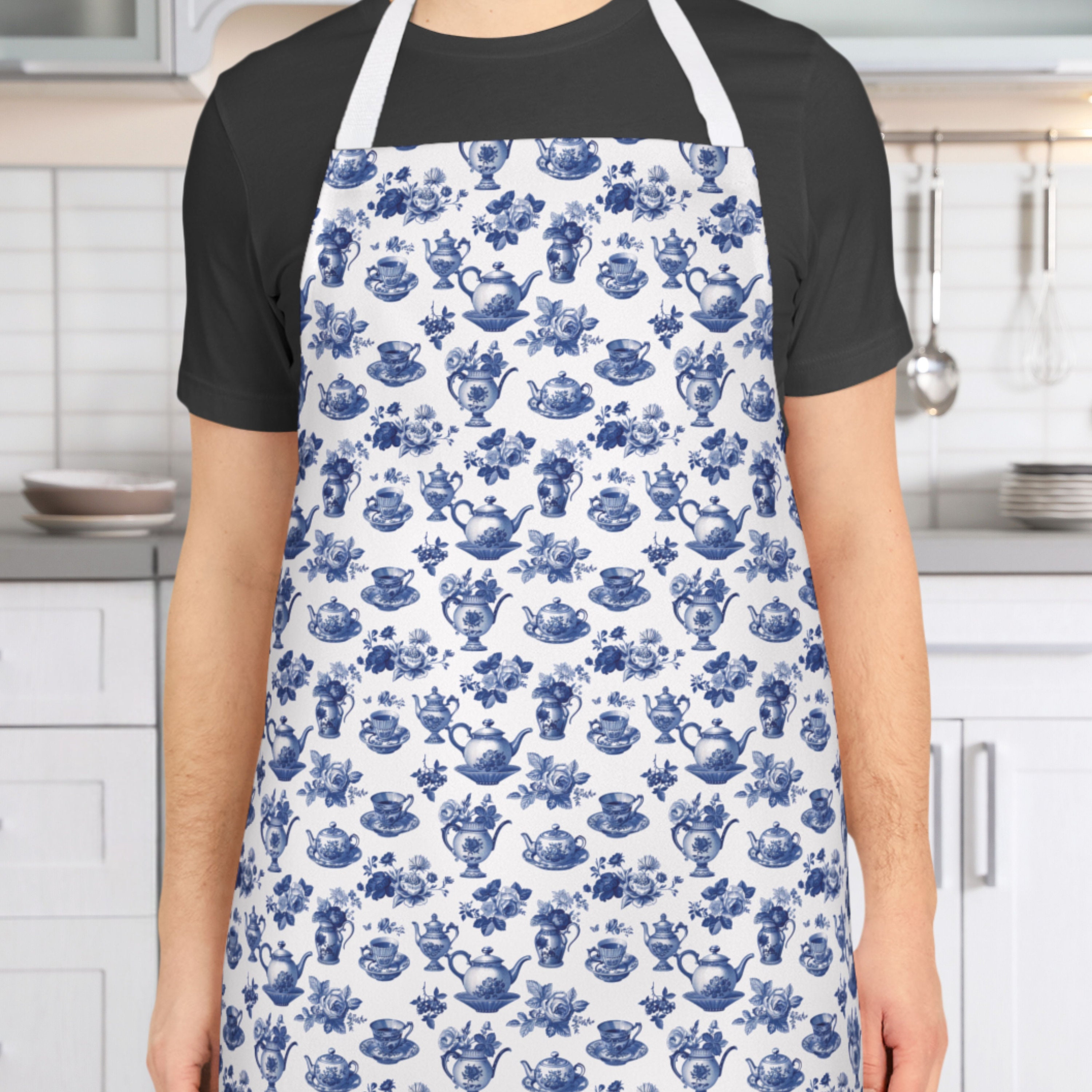Blue and White Toile Pattern Apron for Kitchen Gift for Mom Birthday ...