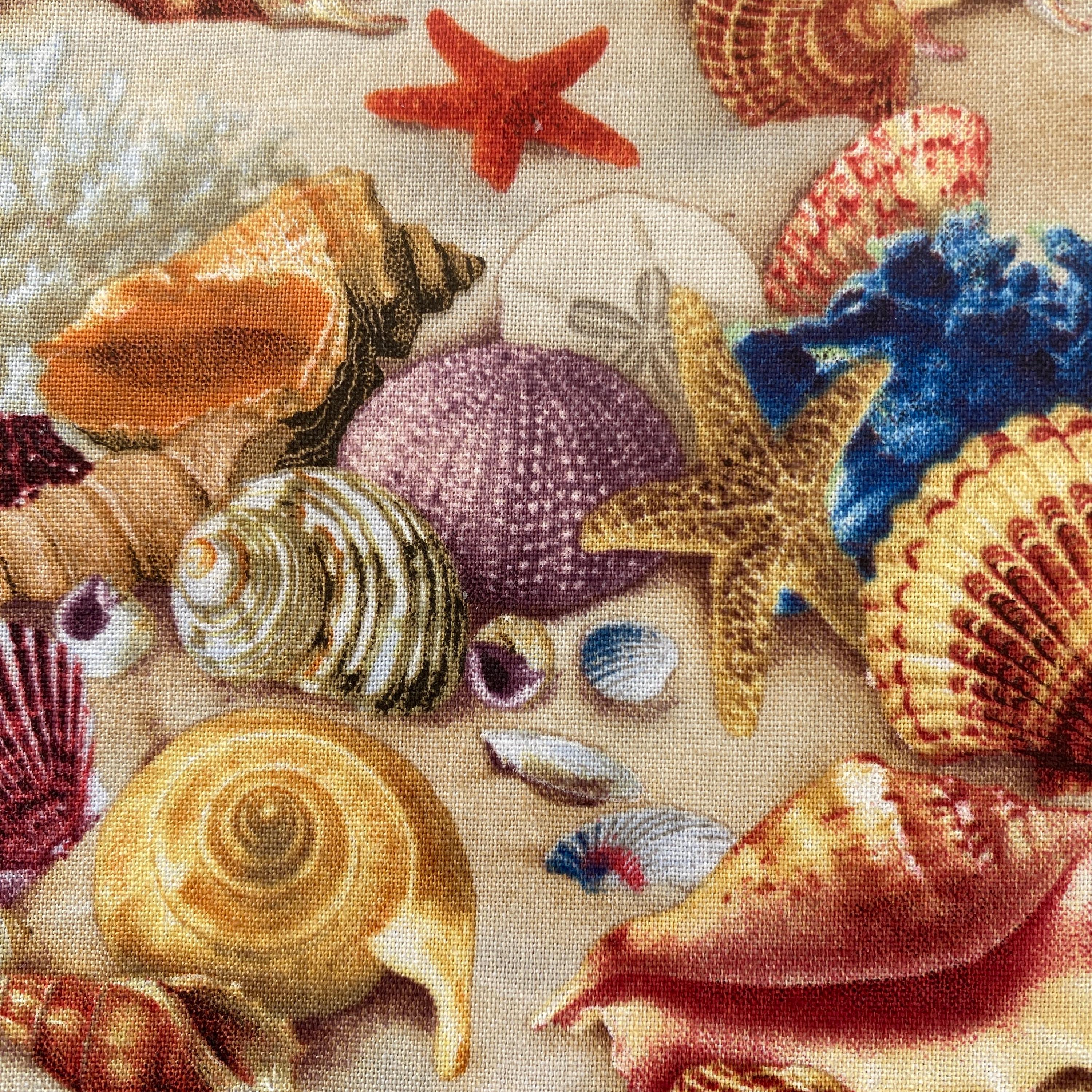 BEACHCOMBER SHELLS Fabric - Elizabeth's Studio - Cotton Quilt Fabric by ...