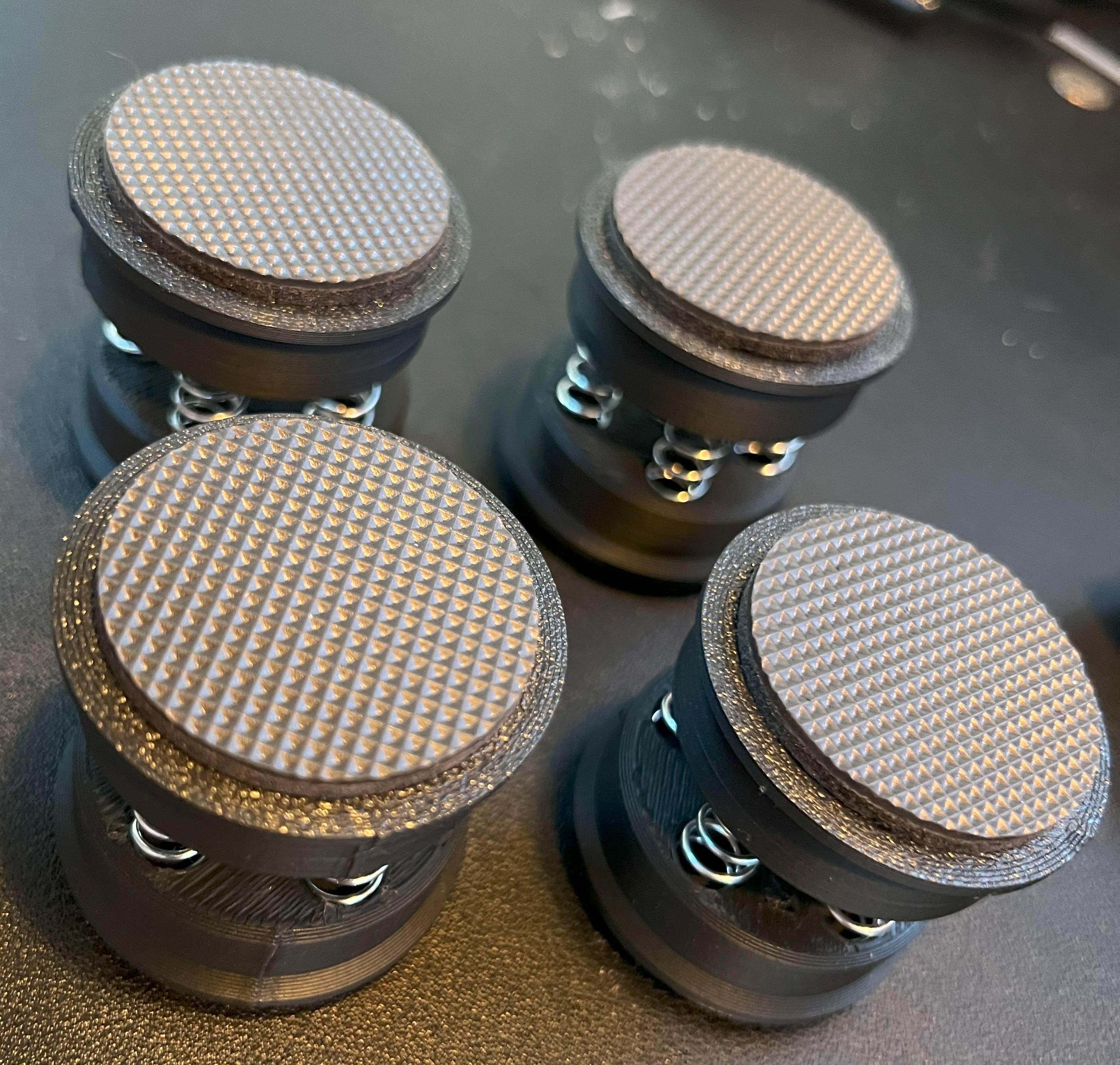 Speaker Isolation Pads (set of 4) - Etsy