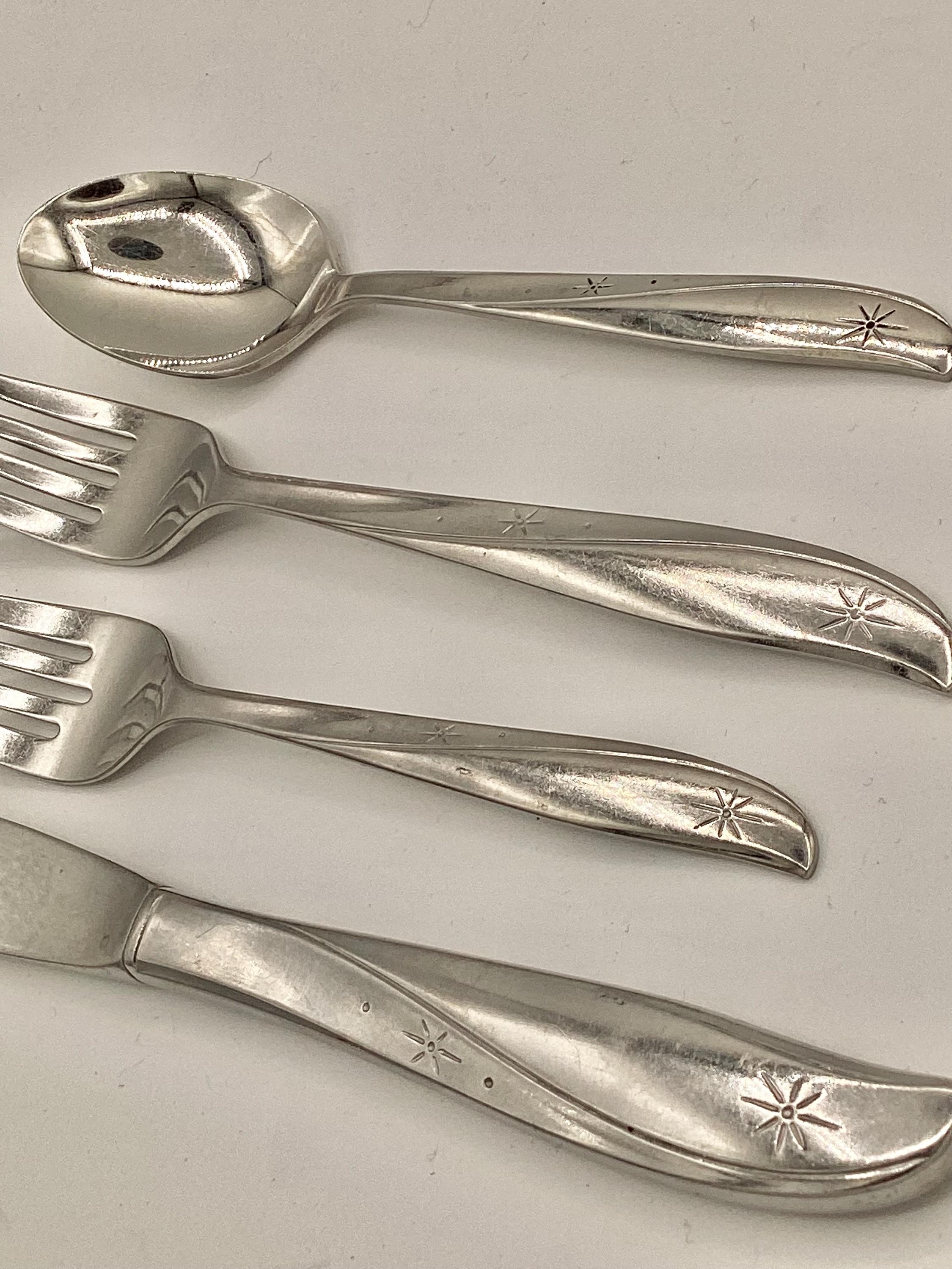 Oneida Twin Star 44 Piece Flatware Set MCM Atomic Collectible Vintage ...