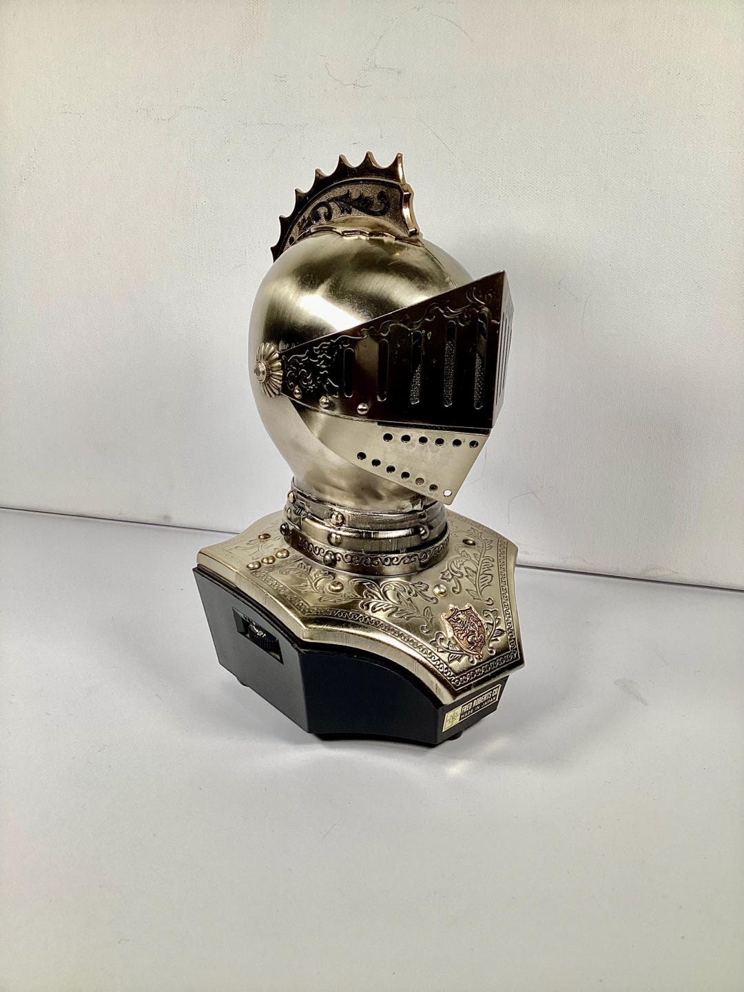 Medieval Knight Helmet Radio Vintage 1970’s Waco Japan AM Transistor ...