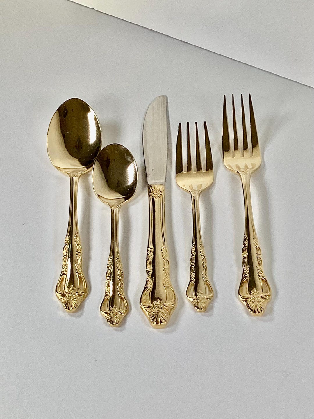 69 Piece Stainless Steel Flatware Set Gold Colored Made in Korea ...
