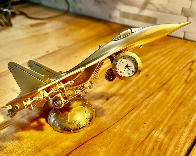 F-16 Fighter Jet Plane Miniature Xandu Clock F-16 Fighter Jet Gold ...