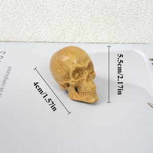 1PCS Wooden Human Skull, Handmade Wooden Figurines, Simulation Skull ...