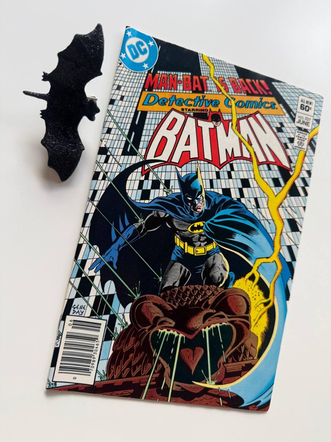 BATMAN: Detective Comics #527 - Vintage Comic Book 1982 | Newsstand ...