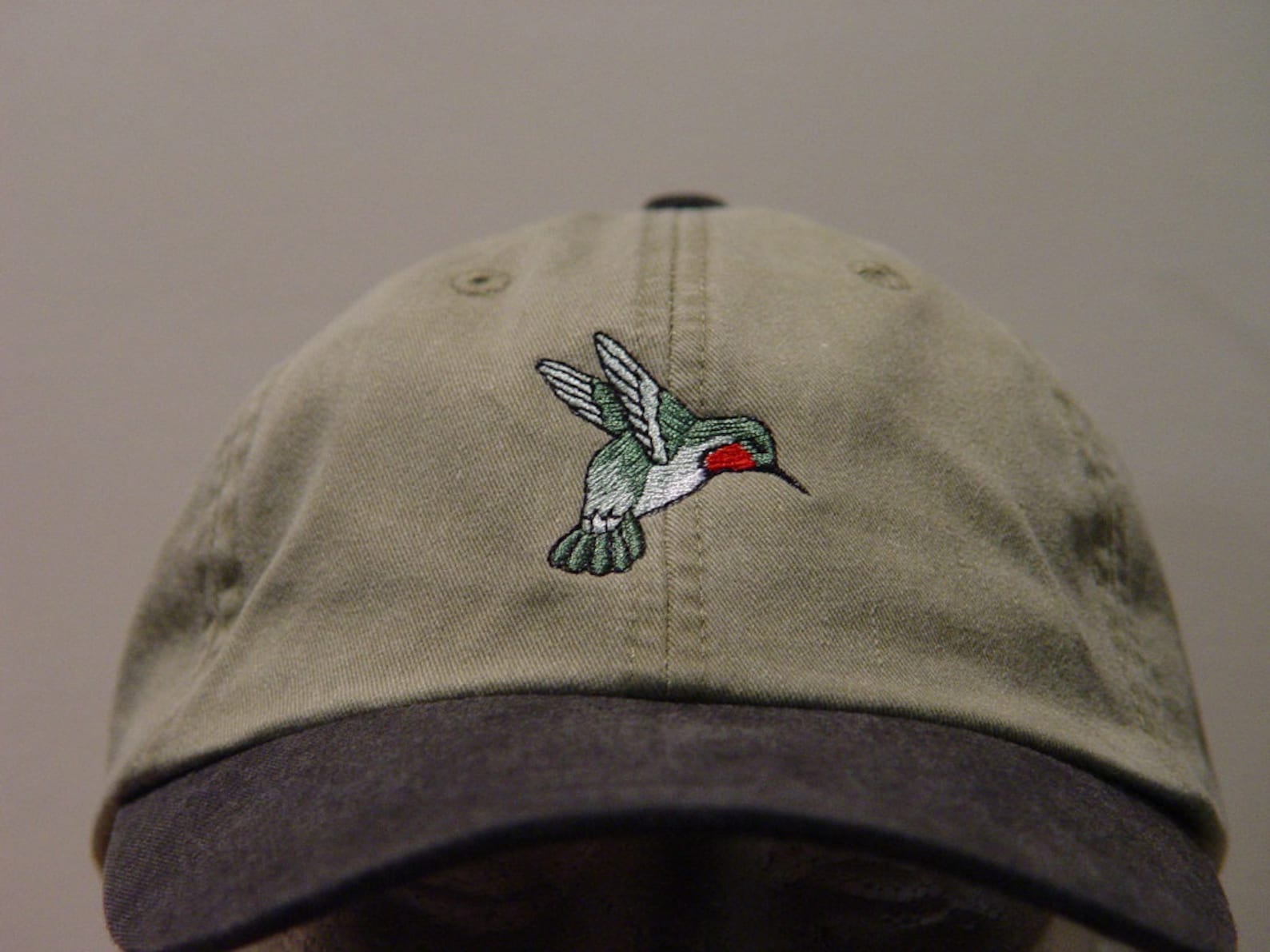 HUMMINGBIRD HAT - One Embroidered Bird Women Men Wildlife Gift Cap ...