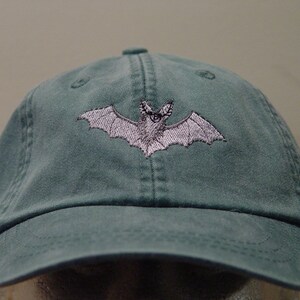 BAT HAT - One Embroidered Men Women Flying Wildlife Baseball Cap ...