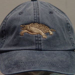 SNAPPING TURTLE HAT - Embroidered Men Women Wildlife Baseball Cap ...