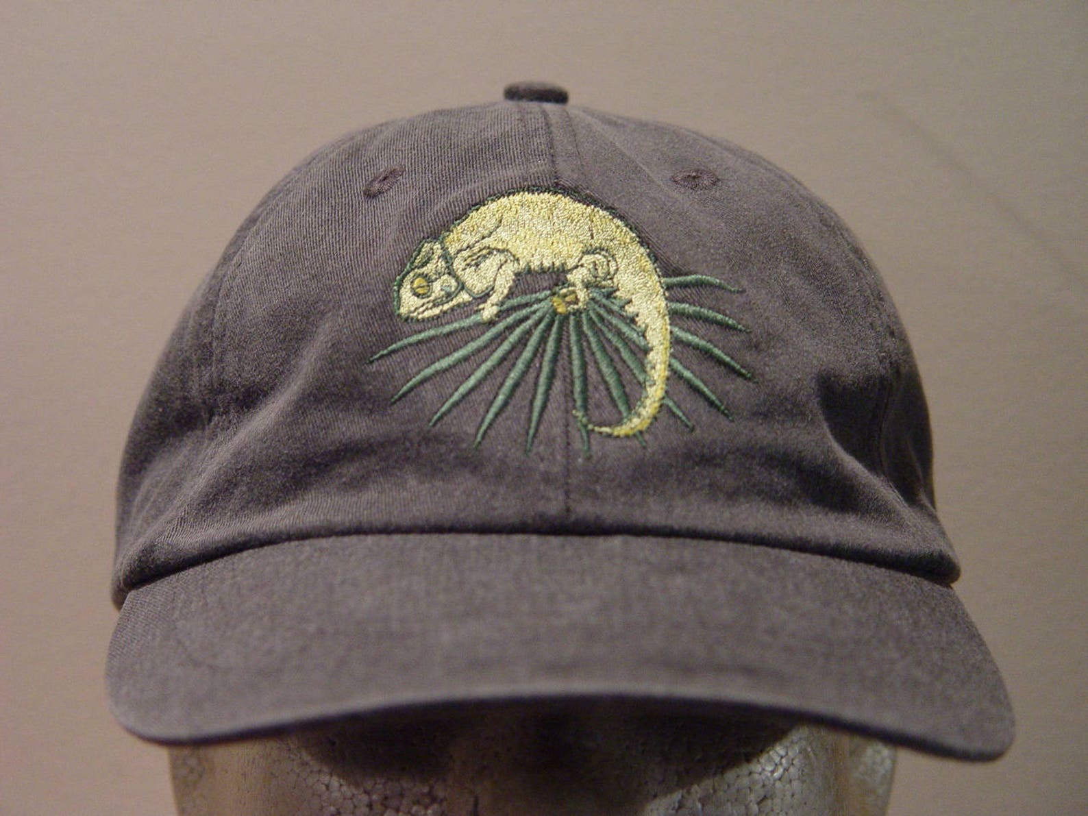 CHAMELEON LIZARD REPTILE Hat - Embroidered Men Women Wildlife Cap ...
