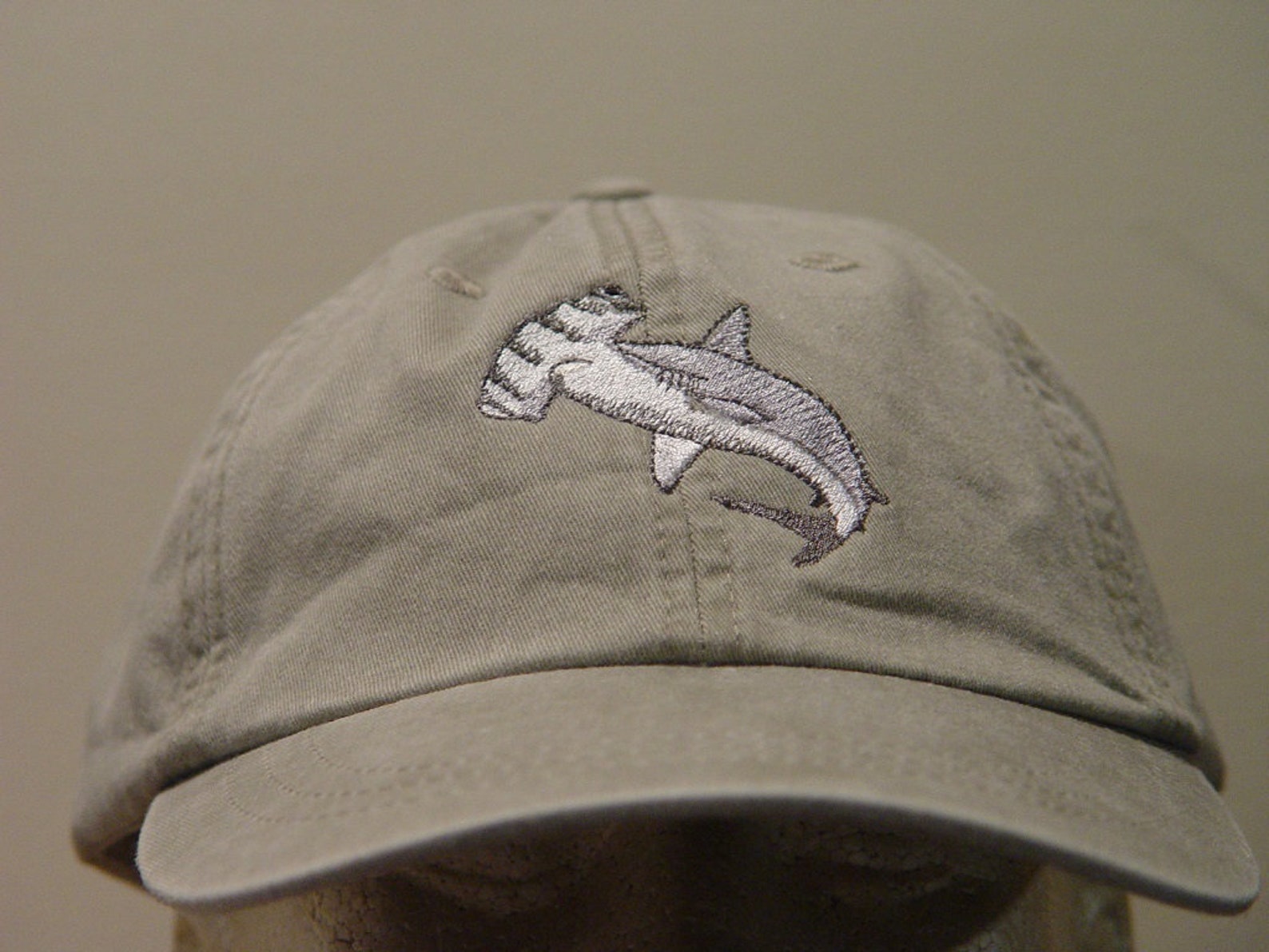 HAMMERHEAD SHARK HAT - Embroidered Women Men Wildlife Baseball Cap ...