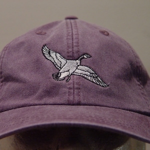 CANADA GOOSE Bird Hat - One Embroidered Men Women Wildlife Cap - Price ...