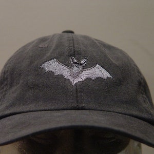 BAT HAT - One Embroidered Men Women Flying Wildlife Baseball Cap ...