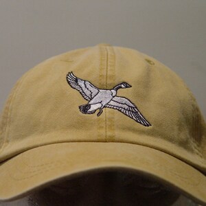 CANADA GOOSE Bird Hat - One Embroidered Men Women Wildlife Cap - Price ...