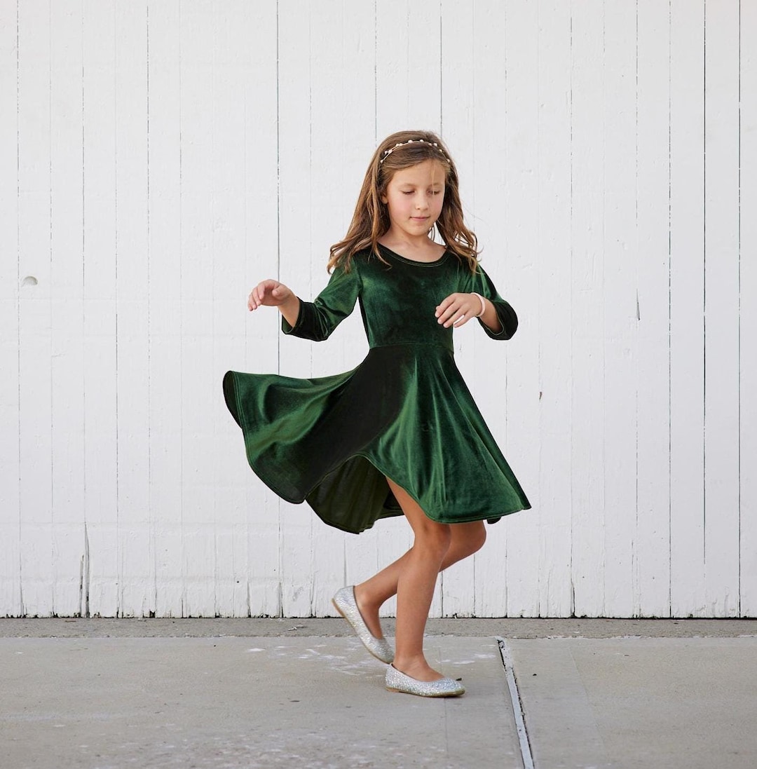 Green Velvet Twirly Dress Girls Holiday Photoshoot Outfit Spin Dresses ...