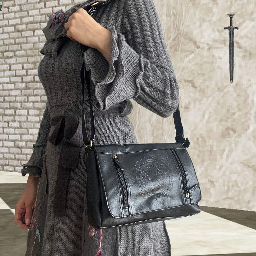 Black Leather Messenger Bag: Medium Size Shoulder Bag - Etsy