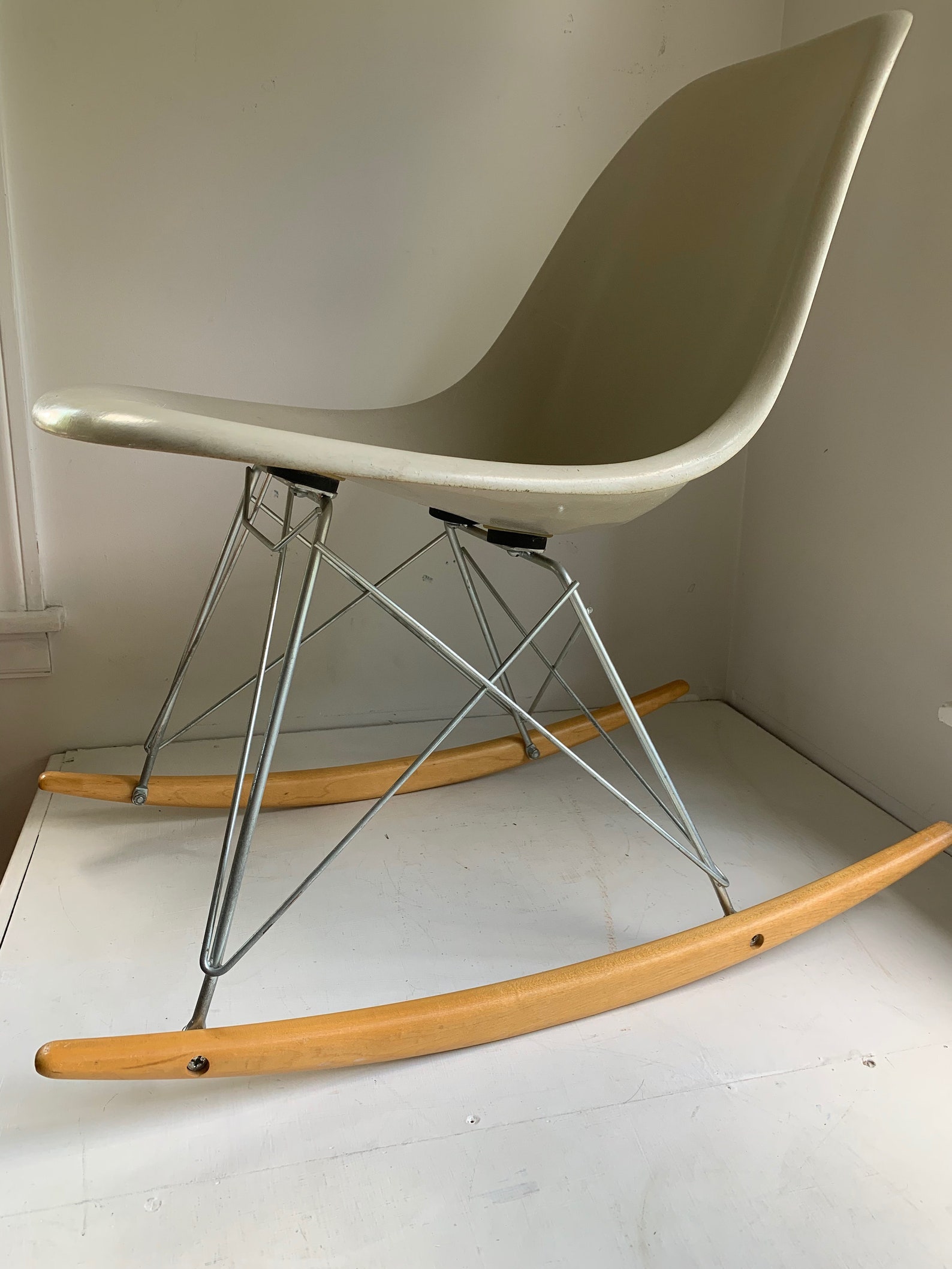 Authentic Vintage Eames Fiberglass Side Shell Rocker in | Etsy