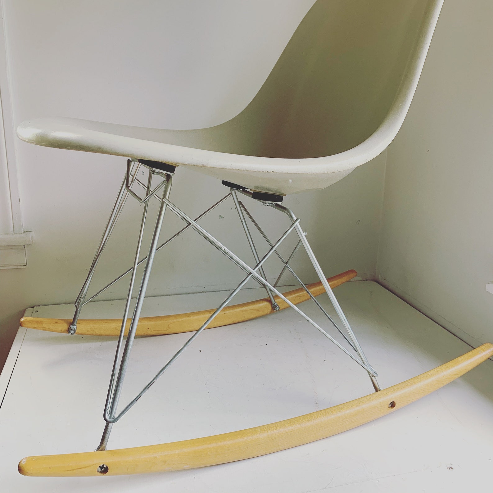 Authentic Vintage Eames Fiberglass Side Shell Rocker in | Etsy