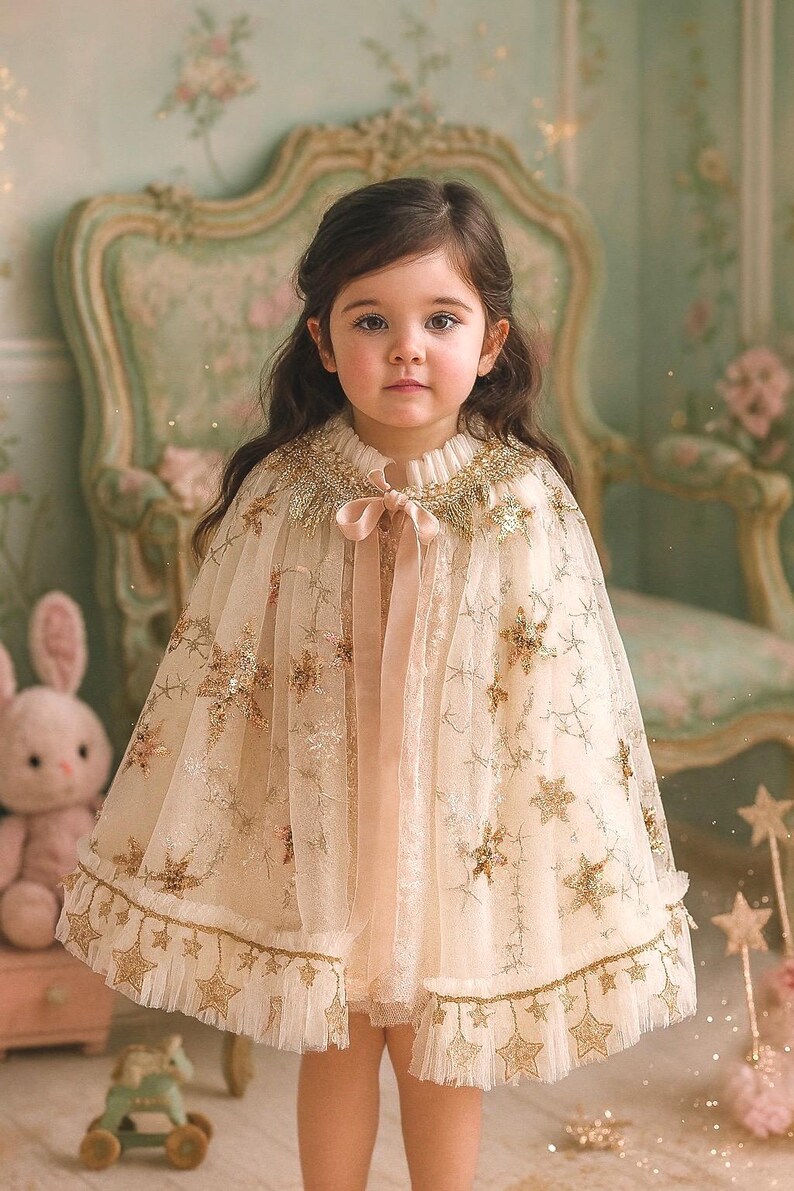 GLITTERY STAR CAPE, Kids Dress up Cape,sparkle Cape, Sequin & Tulle ...