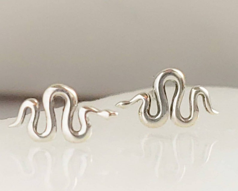 Tiny Snake Studs Silver Snake Earrings Small Stud Earrings - Etsy