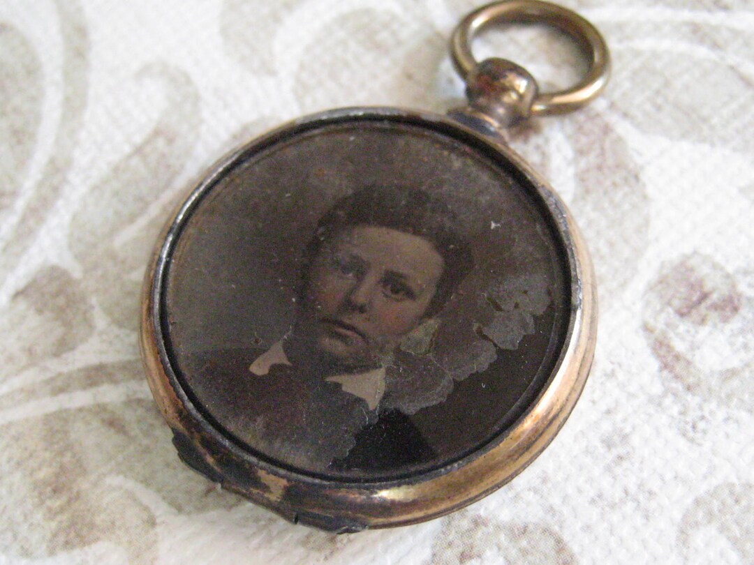 Vintage Photo Locket Watch Locket - Etsy