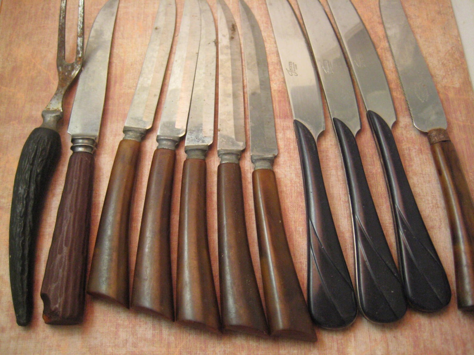 Set of 5 Brown Bakelite Knives Fiesta Knives and Mismatched Collection ...