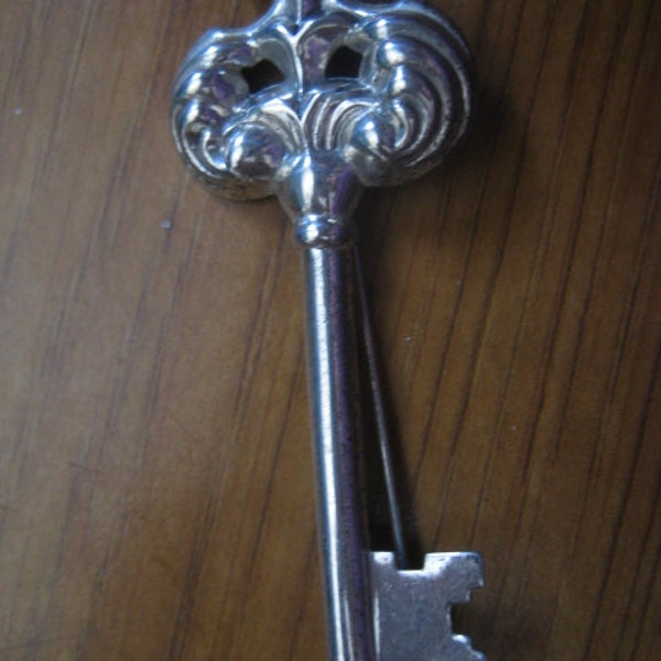 Skeleton Key - Etsy