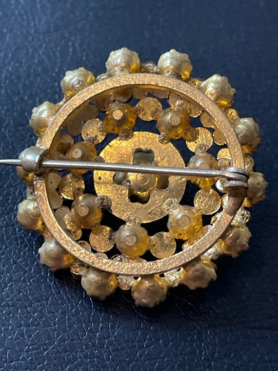 Victorian Gold Topped Round Pin With Rhinestones - Gem