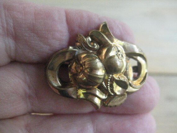 Antique Victorian or Edwardian Pin Gold Plated Ribbon… - Gem