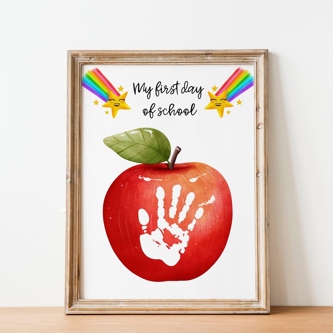 1st Day of School Apple Handprint Art, Back to School Craft, Memory ...