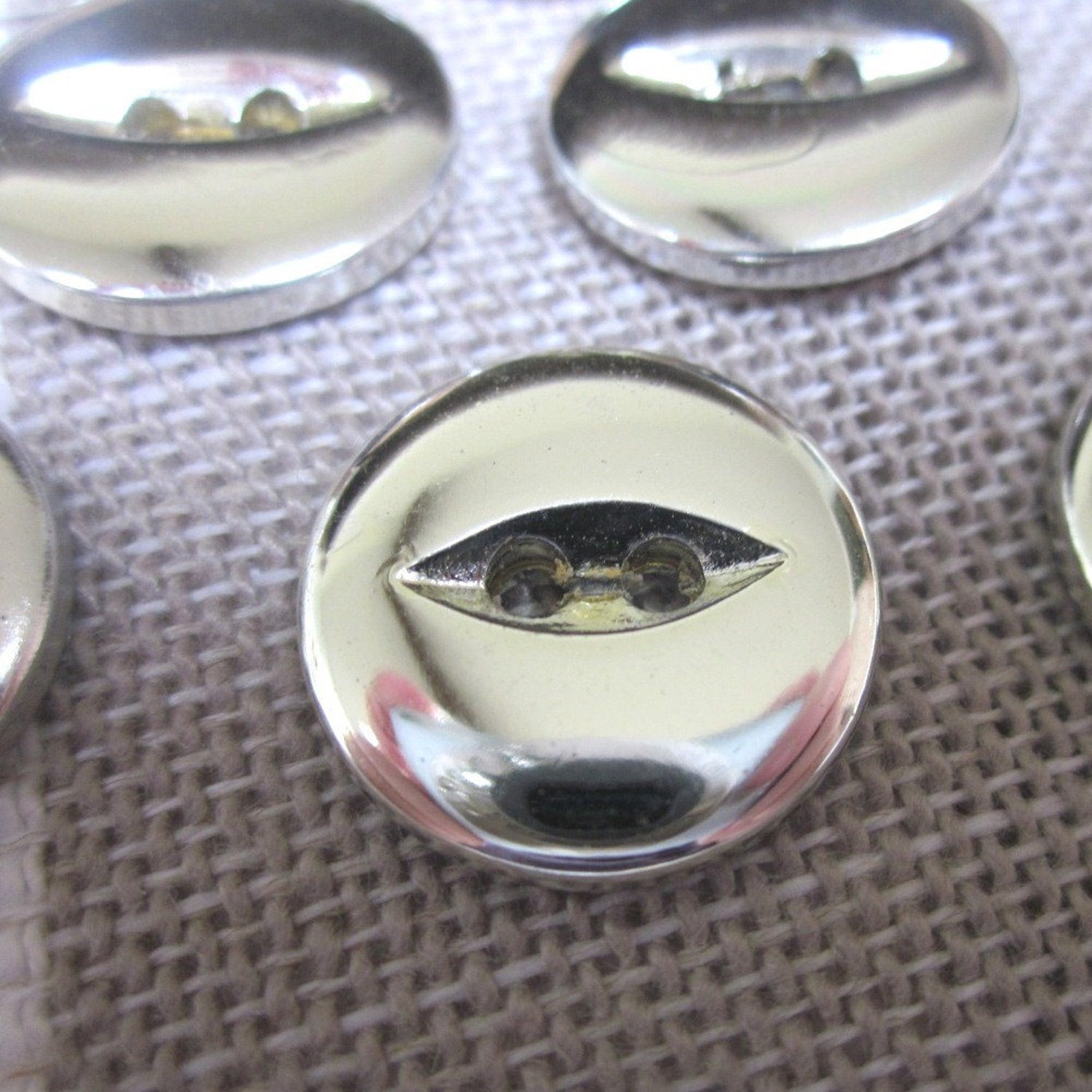 10 Silver Fisheye Buttons | Etsy